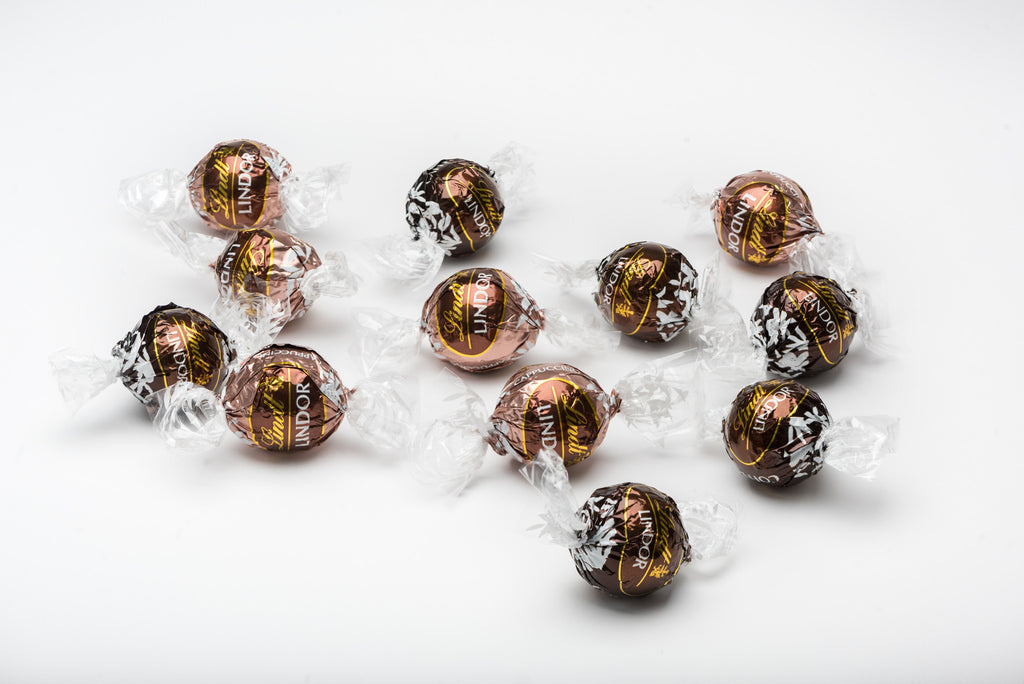 Lindt Lindor Coffee Collection – macro